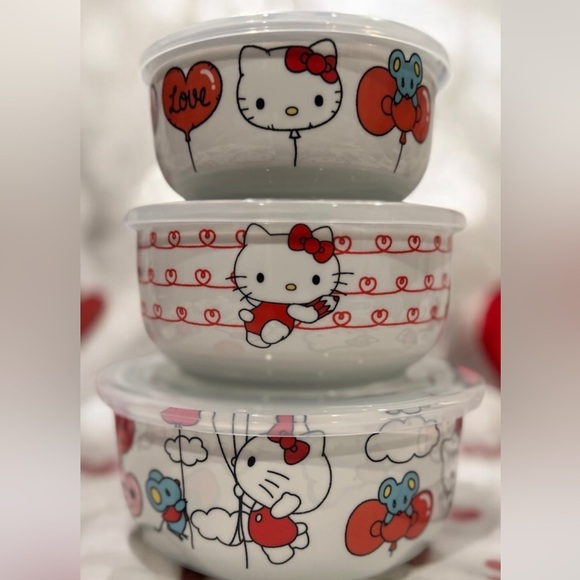 Hello Kitty | Kitchen | Hello Kitty Valentines Heart Bakeware ...